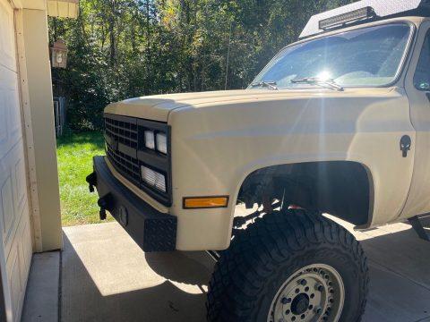 1991 Chevrolet Suburban V2500 for sale